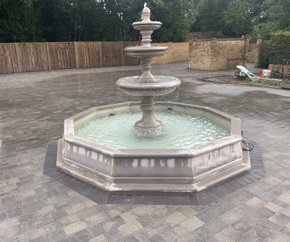 3 Tiered Edwardian Fountain with Large Brecon Pool Surround - Stone ...