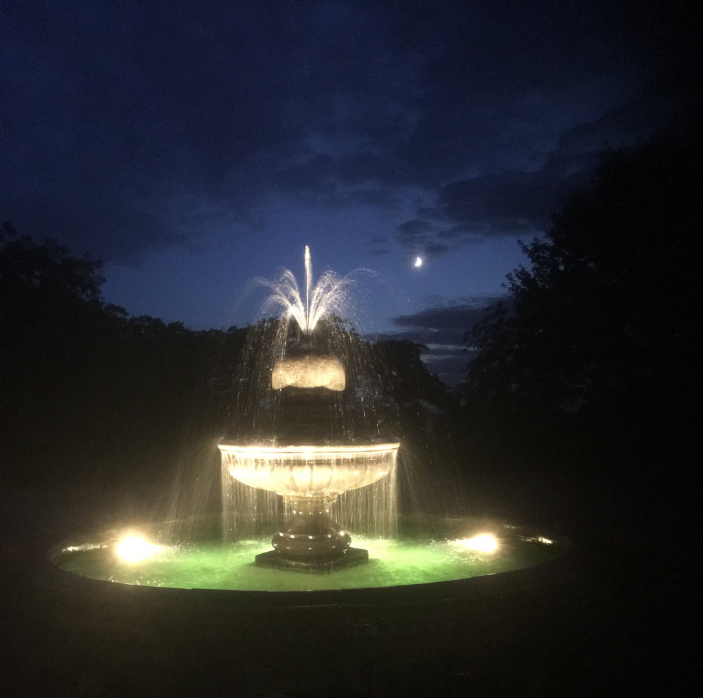 Hampshire Ball Fountain with Large Neapolitan Pool Optional Shells ...