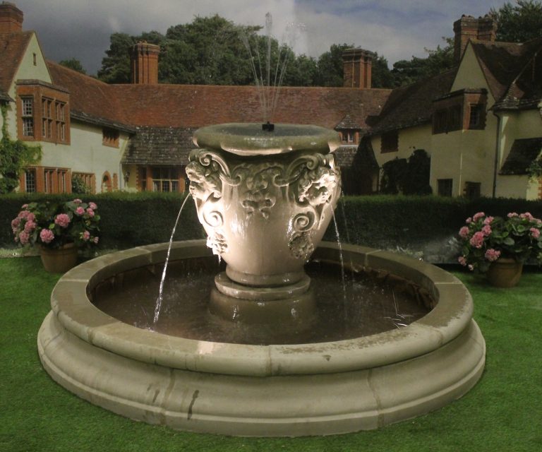 Jardineer Fountain, Medium Cambridge Double Pool Surround - Stone ...