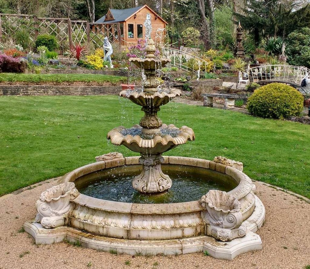 3 Tiered Windsor Fountain with Small Neapolitan Pool Optional Shells ...