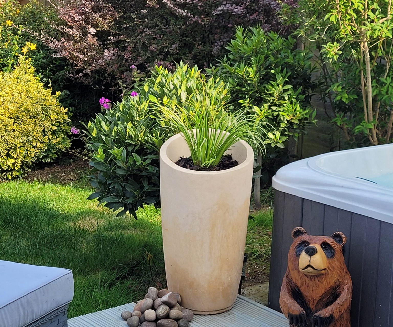 Outdoor Garden Stone Tub Planters and Stone Trough Planters for Sale