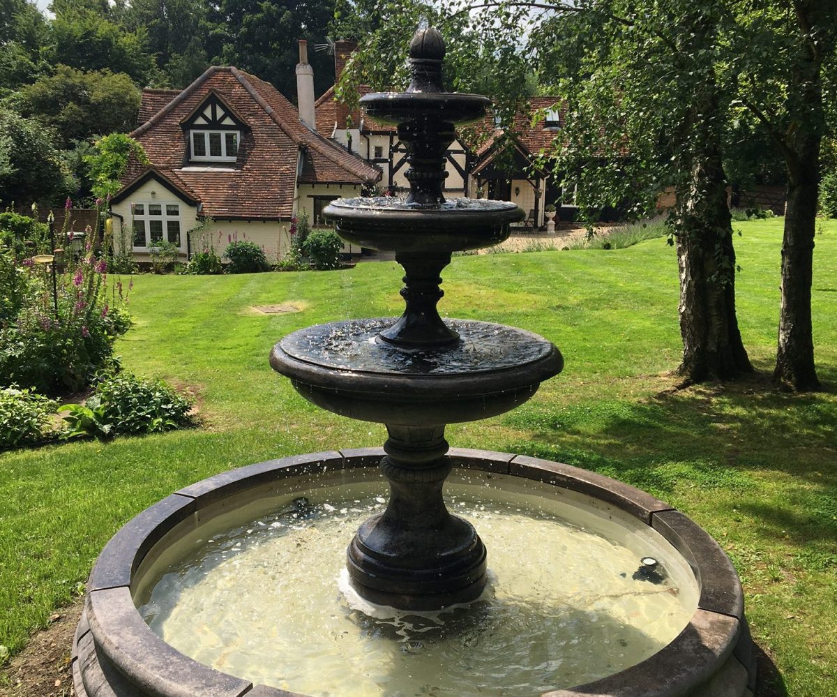 3 Tiered Edwardian Fountain with Medium Romford Pool Surround - Stone ...