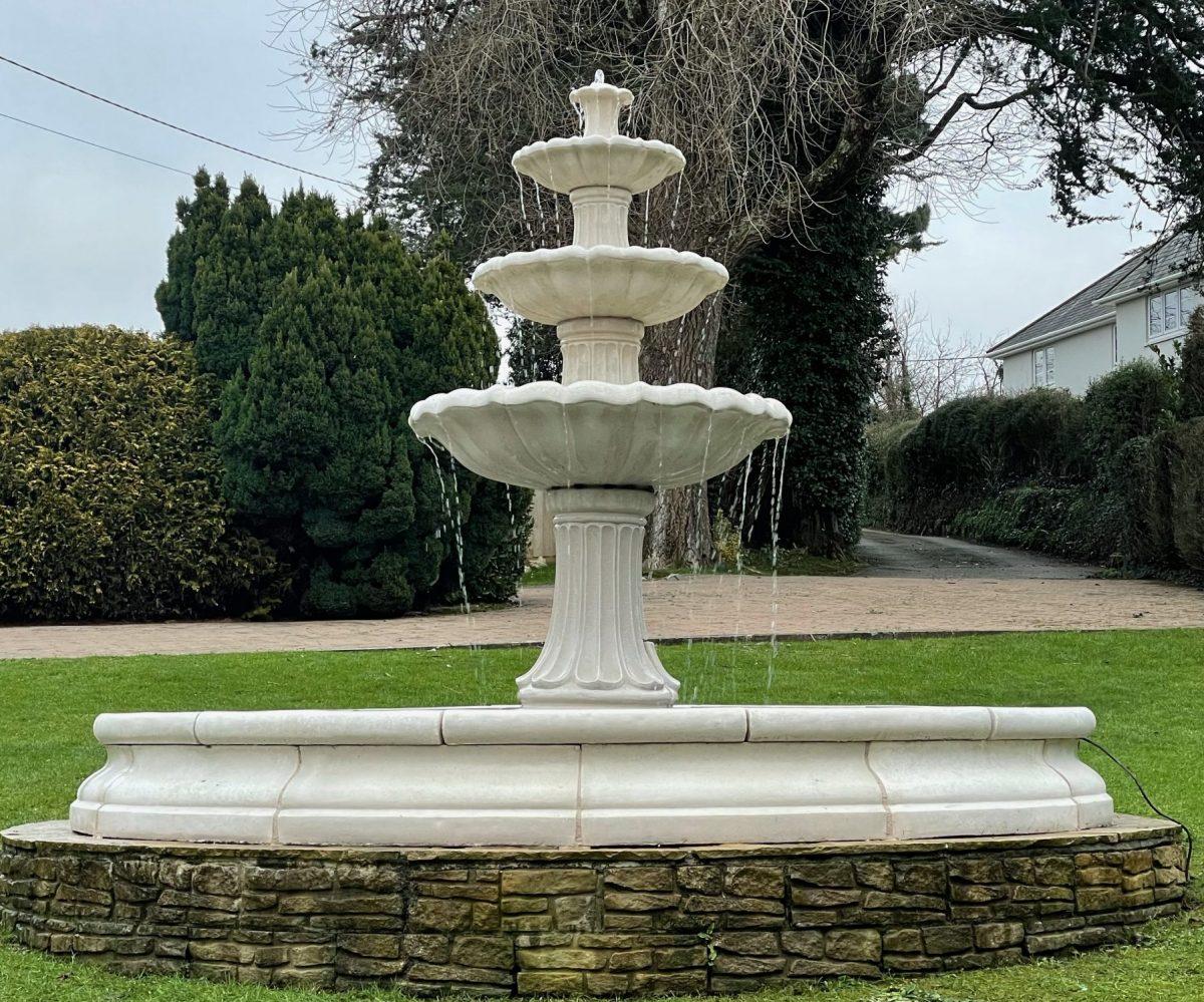 3 Tiered Barcelona Fountain, Large Cambridge Double Pool Surround ...