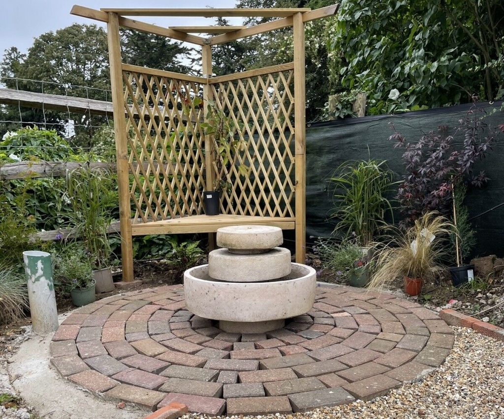 Patio Water Fountain | Small Self Contained Water Features Fountain