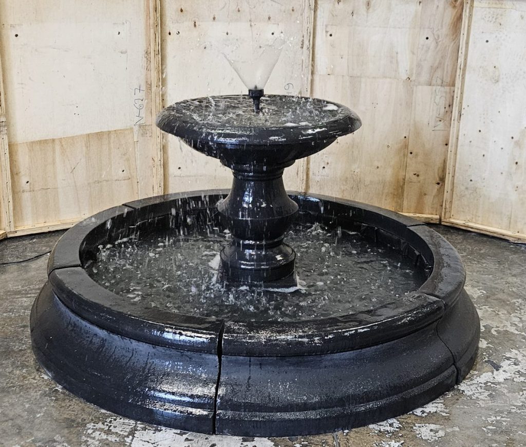 Ex Display single tiered Regis fountain with small Cambridge pool ...