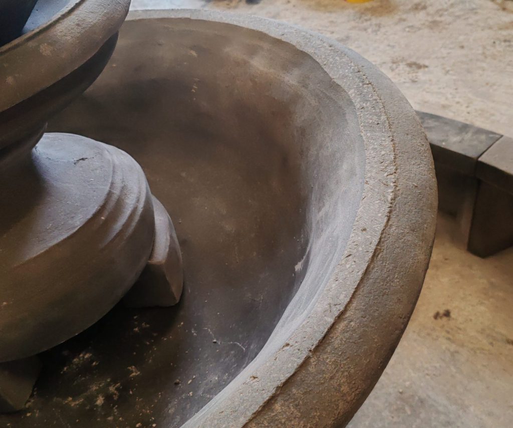 Slight seconds Hampshire ball fountain, in medium Romford pool surround ...